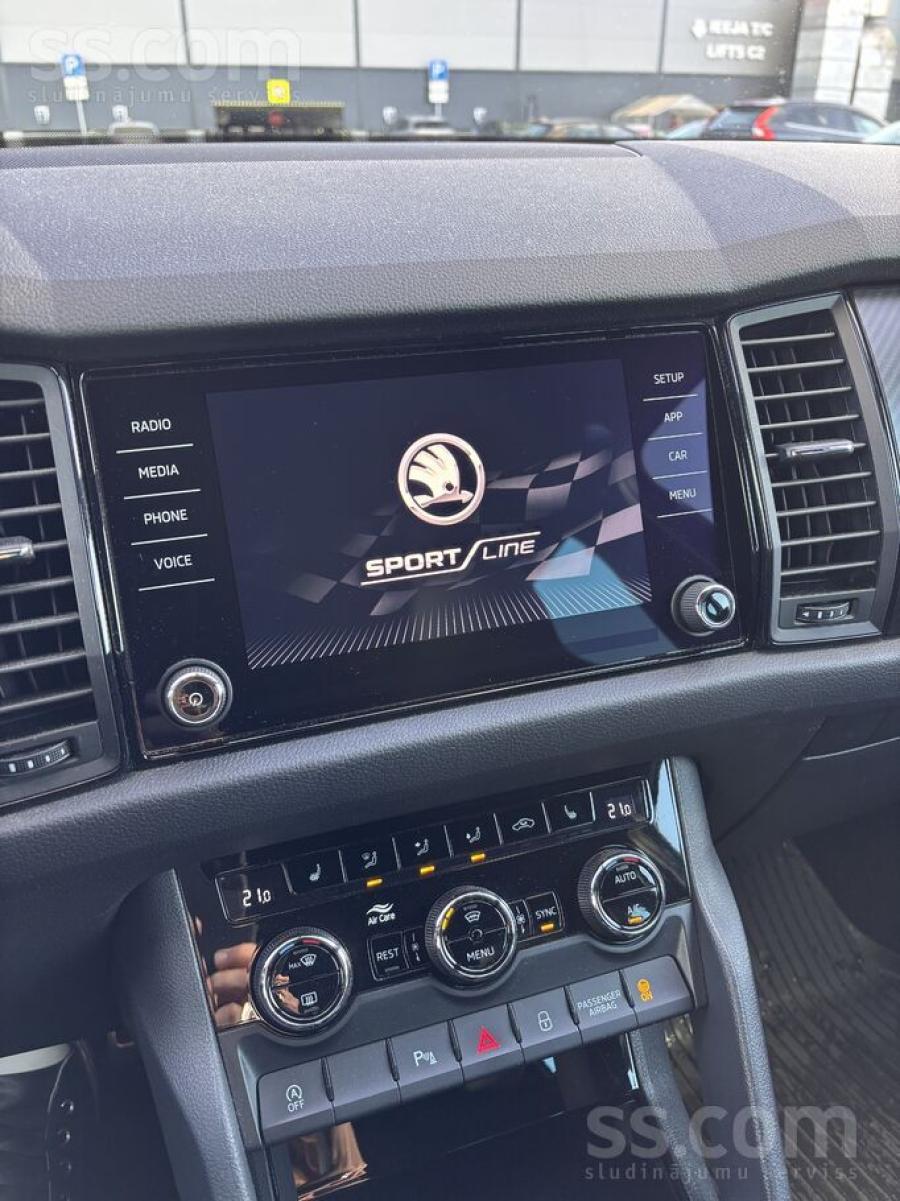 Серый Шкода Kodiaq 2020 в Рига, объемом двигателя 1.50 л и пробегом 77 тыс. км за 24500 €, фото 22 на AUTOMOTO.COM.LV