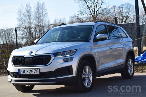 Grey Skoda Kodiaq 2021 in Ogre, with an engine capacity of 2.00 L and mileage of 0 thousand km for 18800 €, photo 4 on AUTOMOTO.COM.LV
