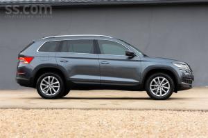 Pelēks Skoda Kodiaq 2021 Jelgava, ar dzinēja tilpumu 1.50 L un nobraukumu 243 tūkst. km par 17500 €, foto 4 vietnē AUTOMOTO.COM.LV