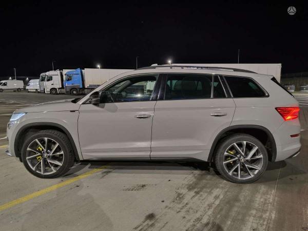 Pelēks Skoda Kodiaq 2021 Kauņa, ar dzinēja tilpumu 1.50 L un nobraukumu 263 tūkst. km par 24990 €, foto 7 vietnē AUTOMOTO.COM.LV