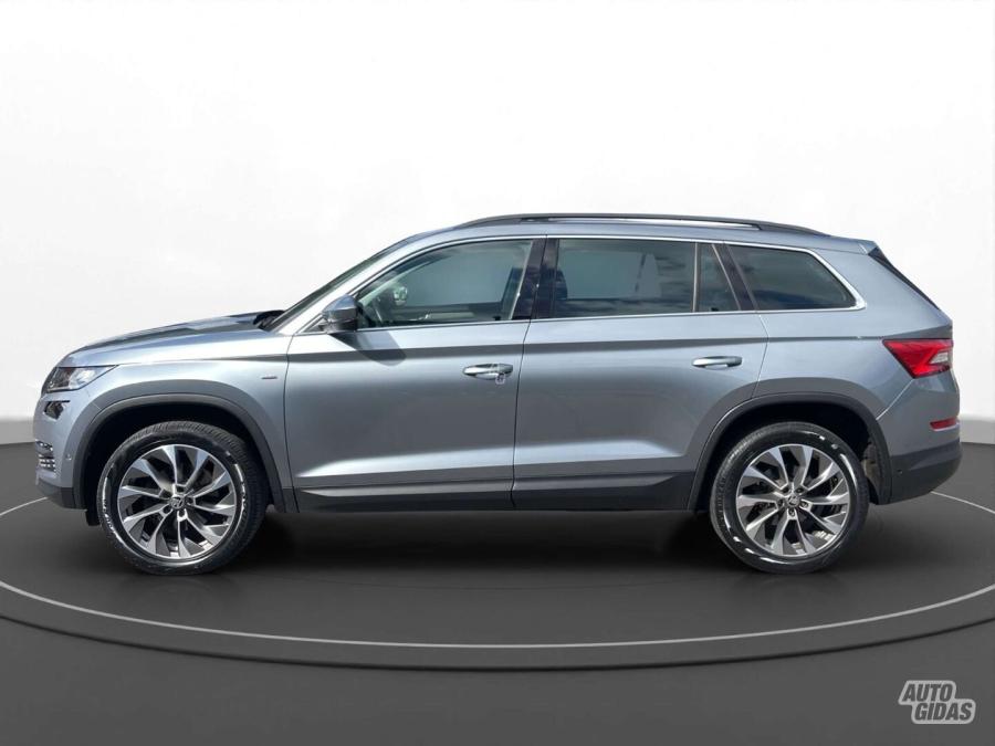 Grey Skoda Kodiaq 2021 in Kaunas, with an engine capacity of 1.50 L and mileage of 66 thousand km for 30630 €, photo 3 on AUTOMOTO.COM.LV