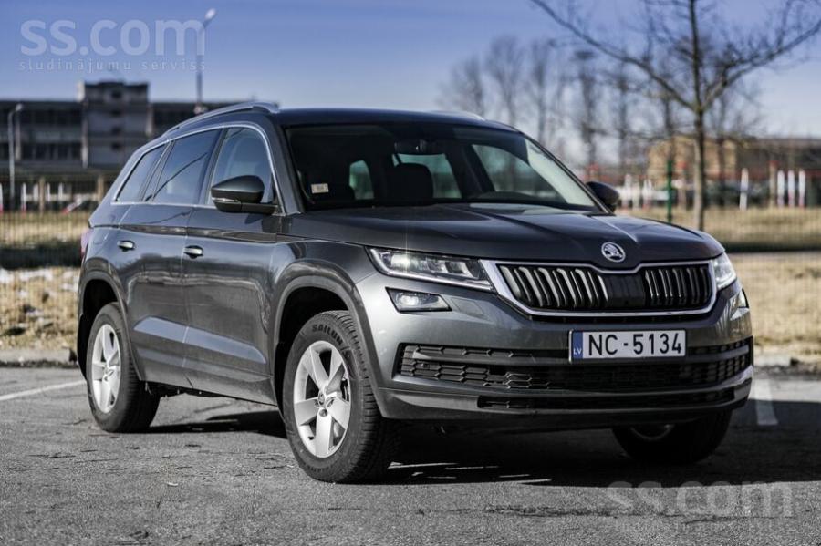 Pelēks Skoda Kodiaq 2021 Rīga, ar dzinēja tilpumu 1.50 L un nobraukumu 0 tūkst. km par 23300 €, foto 1 vietnē AUTOMOTO.COM.LV