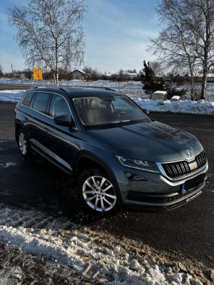 Grey Skoda Kodiaq 2021 in Klaipeda, with an engine capacity of 1.50 L and mileage of 88 thousand km for 22000 €, photo  on AUTOMOTO.COM.LV