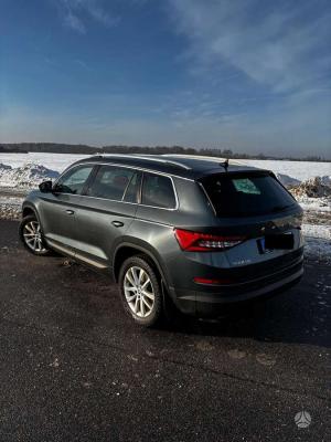 Pelēks Skoda Kodiaq 2021 Klaipėda, ar dzinēja tilpumu 1.50 L un nobraukumu 88 tūkst. km par 22000 €, foto 4 vietnē AUTOMOTO.COM.LV
