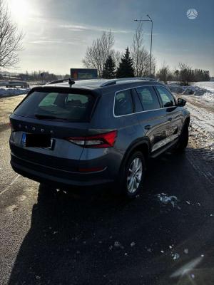 Pelēks Skoda Kodiaq 2021 Klaipėda, ar dzinēja tilpumu 1.50 L un nobraukumu 88 tūkst. km par 22000 €, foto 5 vietnē AUTOMOTO.COM.LV