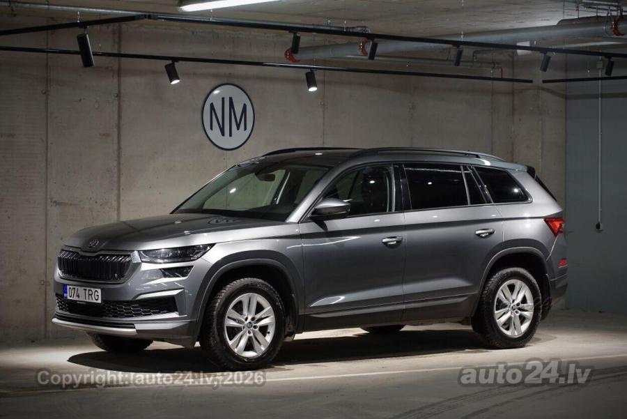 Pelēks Skoda Kodiaq 2021 Tallina, ar dzinēja tilpumu 1.50 L un nobraukumu 127 tūkst. km par 23490 €, foto 1 vietnē AUTOMOTO.COM.LV