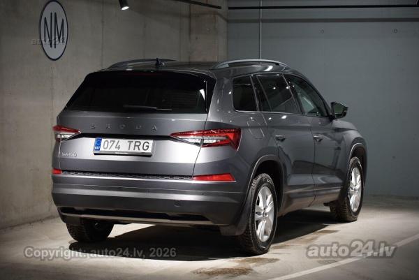 Pelēks Skoda Kodiaq 2021 Tallina, ar dzinēja tilpumu 1.50 L un nobraukumu 127 tūkst. km par 23490 €, foto 4 vietnē AUTOMOTO.COM.LV