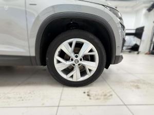 Pelēks Skoda Kodiaq 2021 Kauņa, ar dzinēja tilpumu 1.97 L un nobraukumu 155 tūkst. km par 26600 €, foto 32 vietnē AUTOMOTO.COM.LV