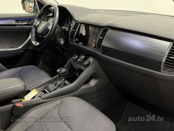 Pelēks Skoda Kodiaq 2021 Tallina, ar dzinēja tilpumu 2.00 L un nobraukumu 92 tūkst. km par 22900 €, foto 3 vietnē AUTOMOTO.COM.LV