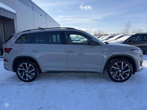 Pelēks Skoda Kodiaq 2021 Šauļi, ar dzinēja tilpumu 1.50 L un nobraukumu 195 tūkst. km par 27225 €, foto 3 vietnē AUTOMOTO.COM.LV
