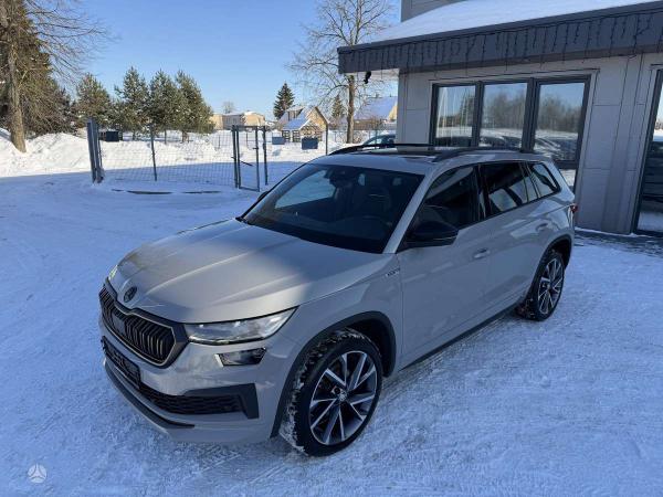 Grey Skoda Kodiaq 2021 in Siauliai, with an engine capacity of 1.50 L and mileage of 195 thousand km for 27225 €, photo 6 on AUTOMOTO.COM.LV