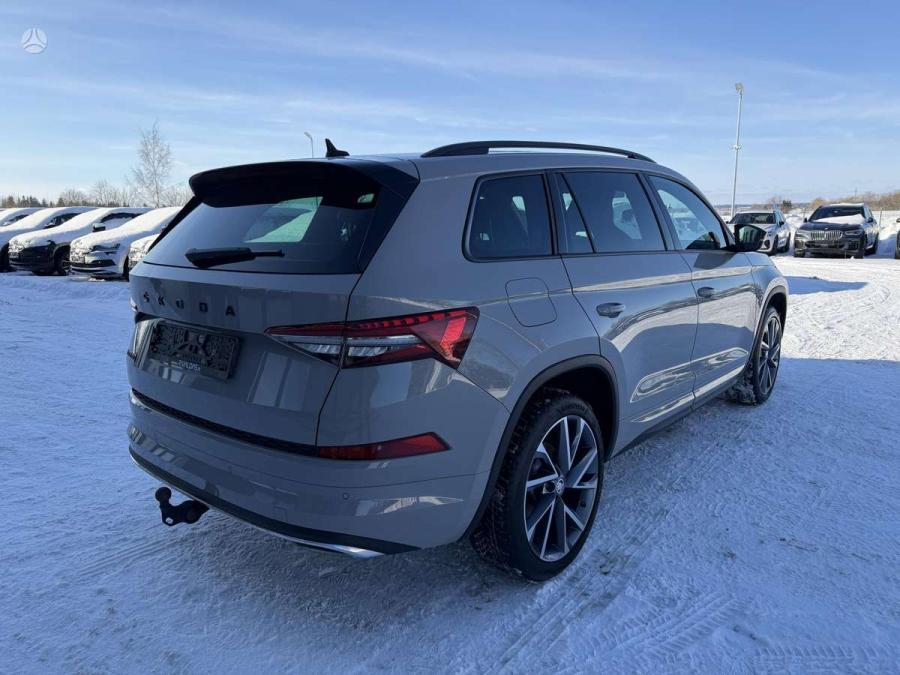 Grey Skoda Kodiaq 2021 in Siauliai, with an engine capacity of 1.50 L and mileage of 195 thousand km for 27225 €, photo 10 on AUTOMOTO.COM.LV