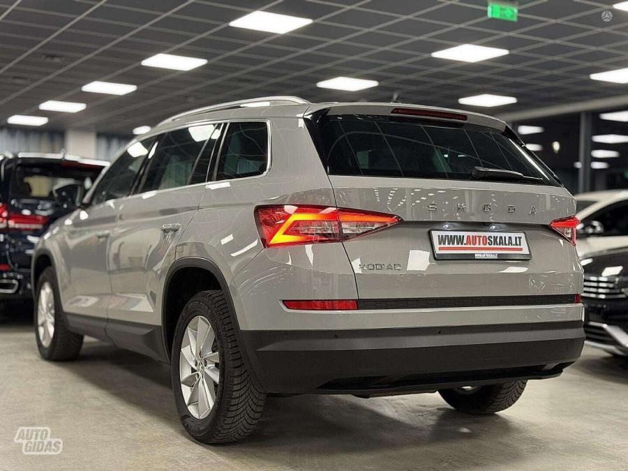 Grey Skoda Kodiaq 2021 in Klaipeda, with an engine capacity of 2.00 L and mileage of 248 thousand km for 24750 €, photo 6 on AUTOMOTO.COM.LV