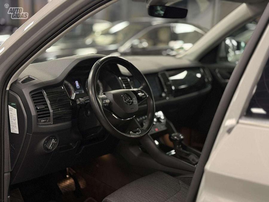 Grey Skoda Kodiaq 2021 in Klaipeda, with an engine capacity of 2.00 L and mileage of 248 thousand km for 24750 €, photo 7 on AUTOMOTO.COM.LV