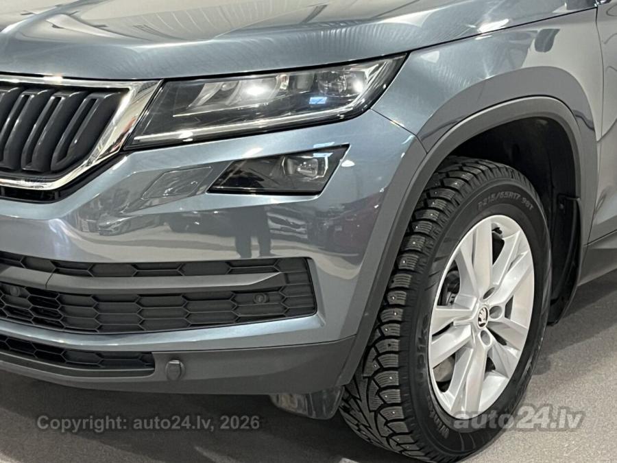 Pelēks Skoda Kodiaq 2021 Tallina, ar dzinēja tilpumu 2.00 L un nobraukumu 96 tūkst. km par 24900 €, foto 21 vietnē AUTOMOTO.COM.LV