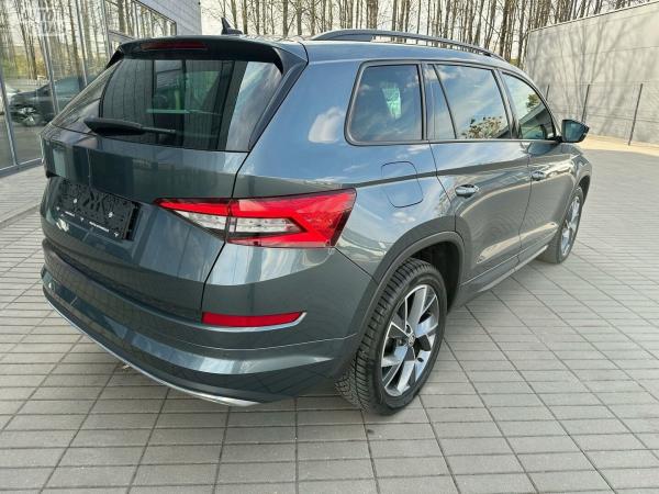 Grey Skoda Kodiaq 2021 in Kaunas, with an engine capacity of 1.50 L and mileage of 217 thousand km for 20900 €, photo 3 on AUTOMOTO.COM.LV