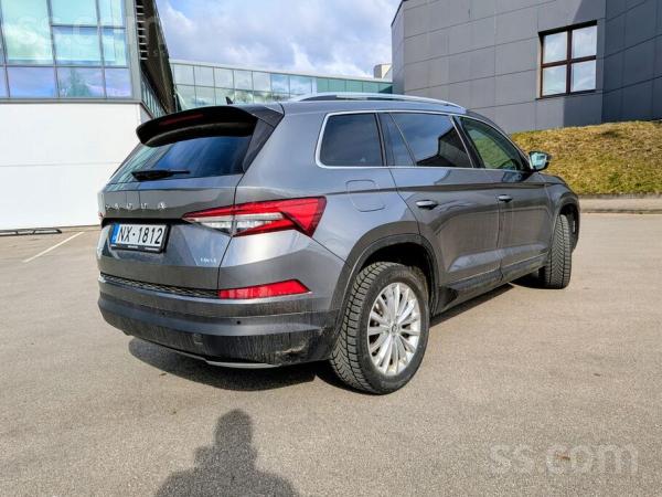 Pelēks Skoda Kodiaq 2021 Daugavpils, ar dzinēja tilpumu 2.00 L un nobraukumu 80 tūkst. km par 34000 €, foto 4 vietnē AUTOMOTO.COM.LV