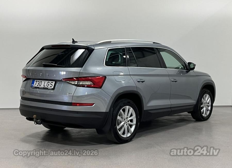 Pelēks Skoda Kodiaq 2021 Tallina, ar dzinēja tilpumu 2.00 L un nobraukumu 111 tūkst. km par 25700 €, foto 3 vietnē AUTOMOTO.COM.LV