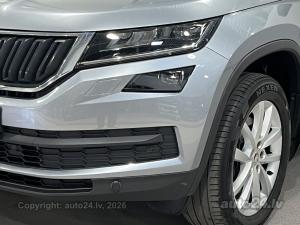 Pelēks Skoda Kodiaq 2021 Tallina, ar dzinēja tilpumu 2.00 L un nobraukumu 111 tūkst. km par 25700 €, foto 24 vietnē AUTOMOTO.COM.LV