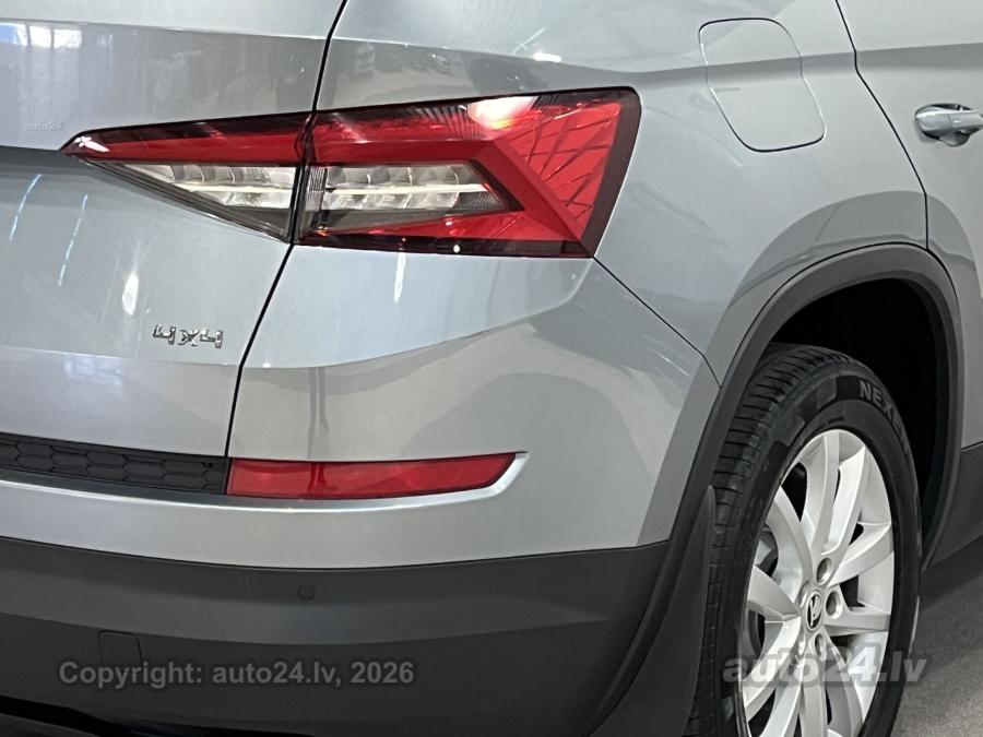 Pelēks Skoda Kodiaq 2021 Tallina, ar dzinēja tilpumu 2.00 L un nobraukumu 111 tūkst. km par 25700 €, foto 25 vietnē AUTOMOTO.COM.LV