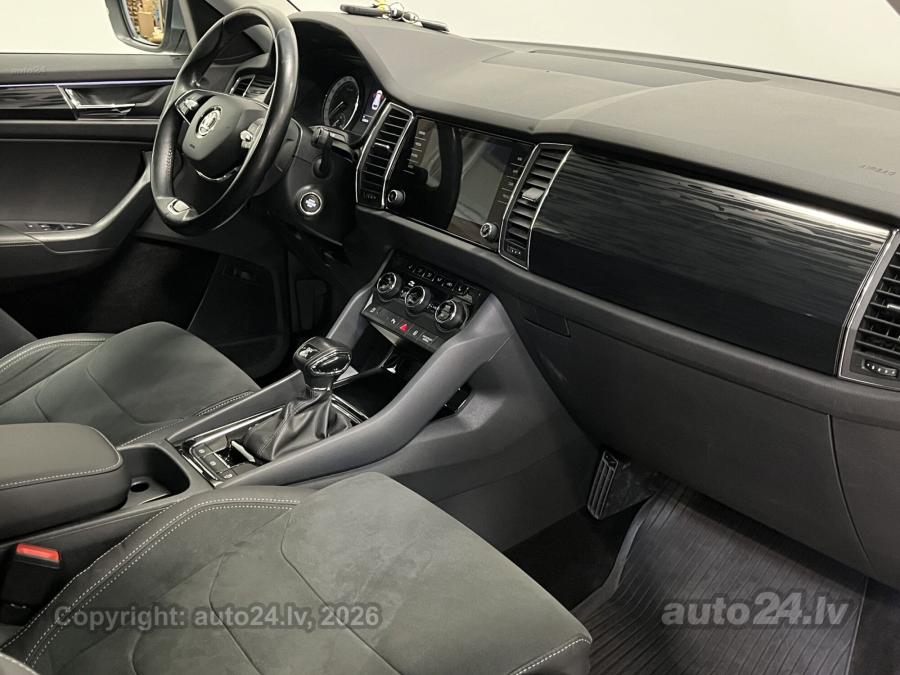 Pelēks Skoda Kodiaq 2021 Tallina, ar dzinēja tilpumu 2.00 L un nobraukumu 125 tūkst. km par 25900 €, foto 4 vietnē AUTOMOTO.COM.LV