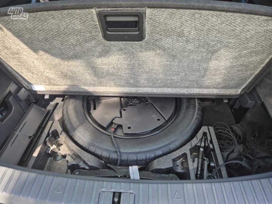 Pelēks Skoda Kodiaq 2021 Viļņa, ar dzinēja tilpumu 1.50 L un nobraukumu 84 tūkst. km par 29900 €, foto 21 vietnē AUTOMOTO.COM.LV