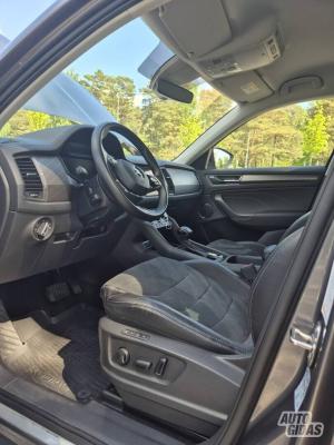 Pelēks Skoda Kodiaq 2021 Viļņa, ar dzinēja tilpumu 1.50 L un nobraukumu 84 tūkst. km par 29900 €, foto 30 vietnē AUTOMOTO.COM.LV