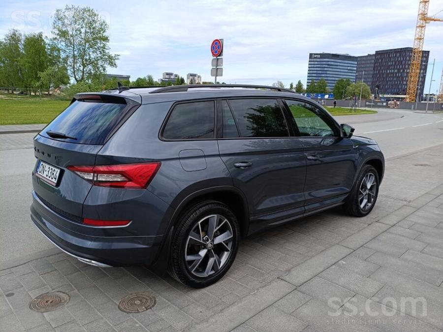 Серый Шкода Kodiaq 2021 в Рига, объемом двигателя 1.50 л и пробегом 90 тыс. км за 24500 €, фото 3 на AUTOMOTO.COM.LV
