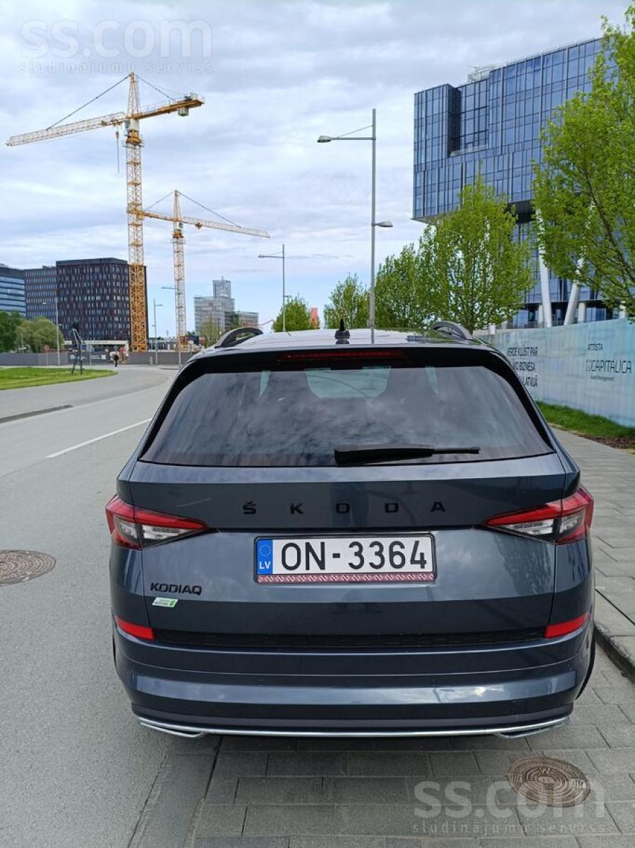 Серый Шкода Kodiaq 2021 в Рига, объемом двигателя 1.50 л и пробегом 90 тыс. км за 24500 €, фото 4 на AUTOMOTO.COM.LV