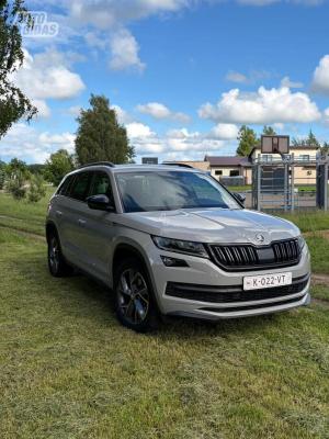 Pelēks Skoda Kodiaq 2021 Panevēža, ar dzinēja tilpumu 1.50 L un nobraukumu 227 tūkst. km par 19500 €, foto  vietnē AUTOMOTO.COM.LV