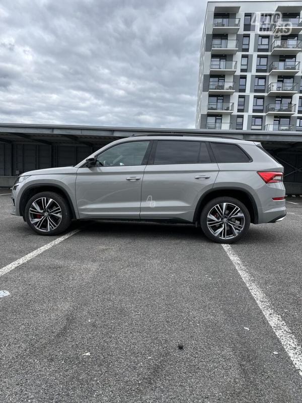 Pelēks Skoda Kodiaq 2021 Viļņa, ar dzinēja tilpumu 2.00 L un nobraukumu 109 tūkst. km par 38000 €, foto 2 vietnē AUTOMOTO.COM.LV