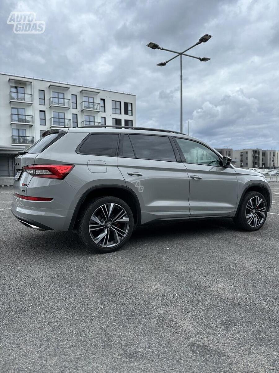 Серый Шкода Kodiaq 2021 в Вильнюс, объемом двигателя 2.00 л и пробегом 109 тыс. км за 38000 €, фото 11 на AUTOMOTO.COM.LV