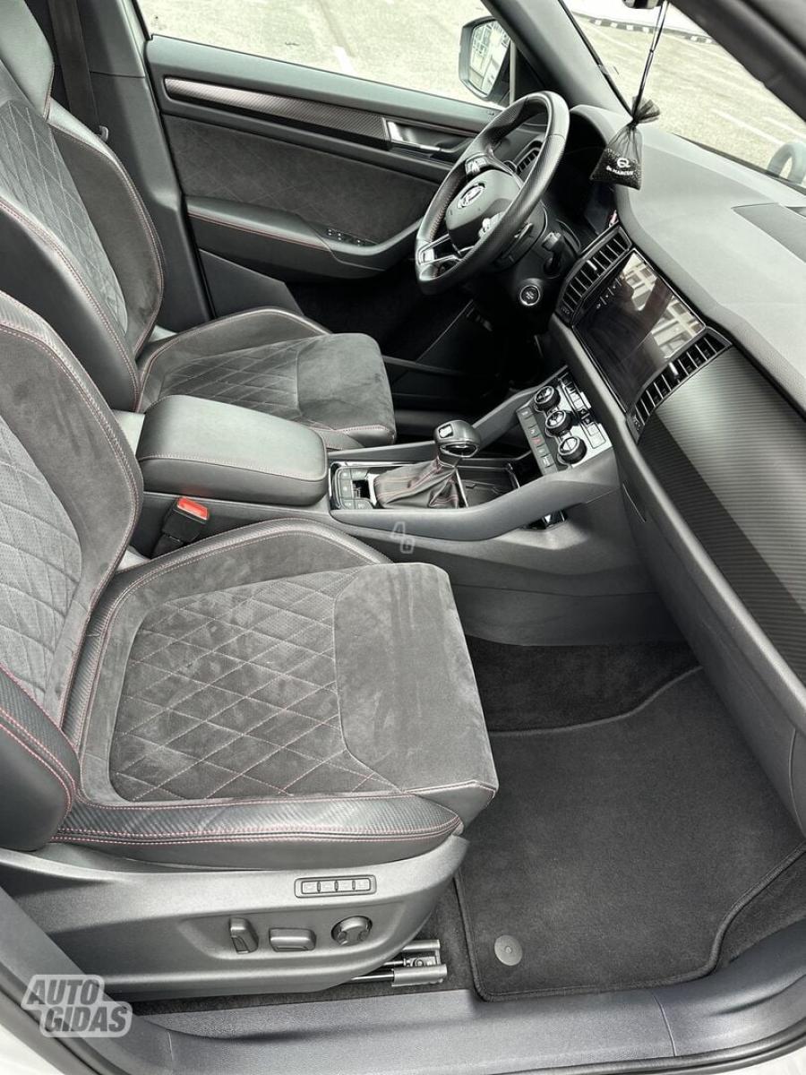 Серый Шкода Kodiaq 2021 в Вильнюс, объемом двигателя 2.00 л и пробегом 109 тыс. км за 38000 €, фото 17 на AUTOMOTO.COM.LV