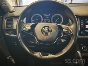 Pelēks Skoda Kodiaq 2021 Rīga, ar dzinēja tilpumu 1.50 L un nobraukumu 78 tūkst. km par 23290 €, foto 9 vietnē AUTOMOTO.COM.LV