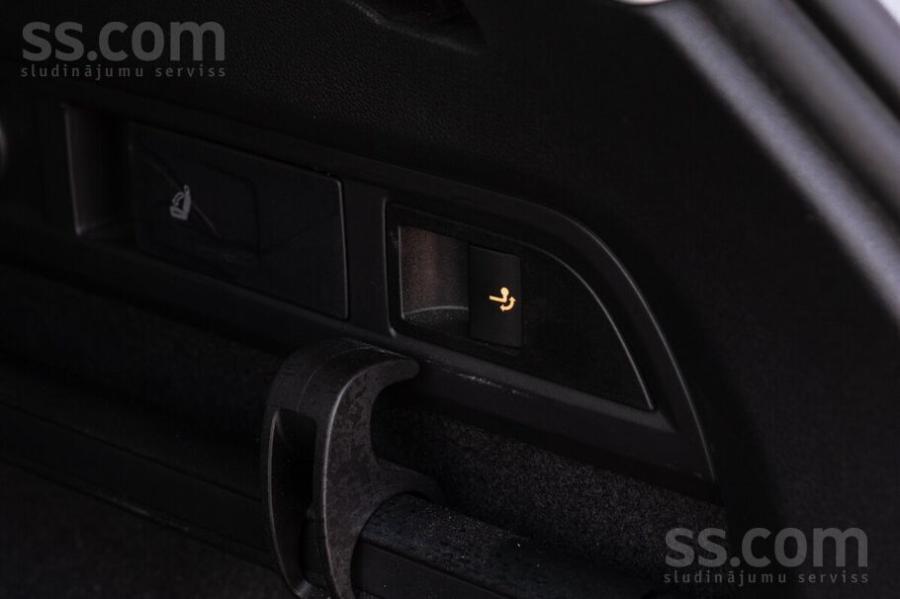 Pelēks Skoda Kodiaq 2021 Rīga, ar dzinēja tilpumu 2.00 L un nobraukumu 136 tūkst. km par 28650 €, foto 24 vietnē AUTOMOTO.COM.LV