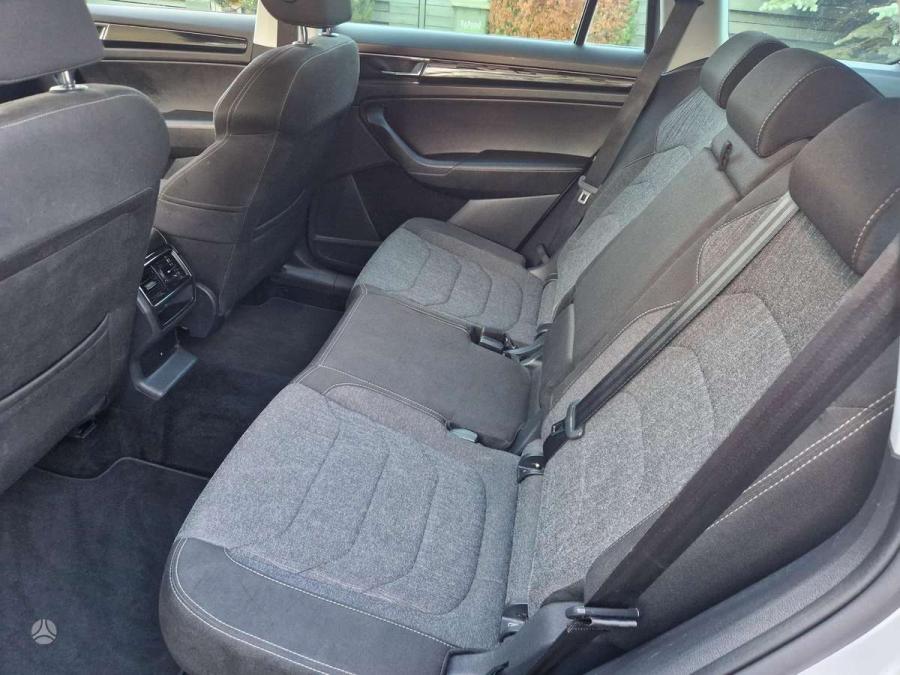 Grey Skoda Kodiaq 2021 in Kelme, with an engine capacity of 1.97 L and mileage of 201 thousand km for 19999 €, photo 11 on AUTOMOTO.COM.LV