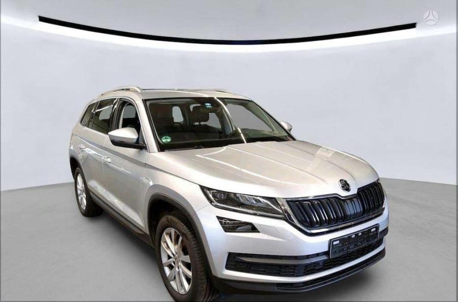Grey Skoda Kodiaq 2021 in Vilnius, with an engine capacity of 1.97 L and mileage of 194 thousand km for 19999 €, photo 3 on AUTOMOTO.COM.LV
