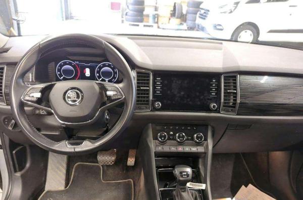 Серый Шкода Kodiaq 2021 в Вильнюс, объемом двигателя 1.97 л и пробегом 194 тыс. км за 19999 €, фото 7 на AUTOMOTO.COM.LV