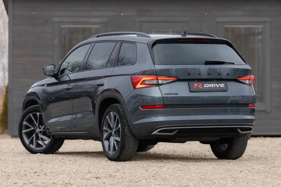 Grey Skoda Kodiaq 2021 in Jelgava, with an engine capacity of 1.50 L and mileage of 188 thousand km for 21900 €, photo 7 on AUTOMOTO.COM.LV