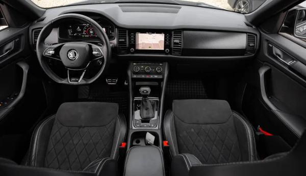 Grey Skoda Kodiaq 2021 in Jelgava, with an engine capacity of 1.50 L and mileage of 188 thousand km for 21900 €, photo 8 on AUTOMOTO.COM.LV