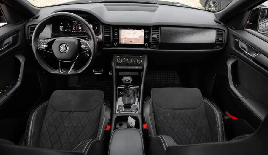 Grey Skoda Kodiaq 2021 in Jelgava, with an engine capacity of 1.50 L and mileage of 188 thousand km for 21900 €, photo 9 on AUTOMOTO.COM.LV