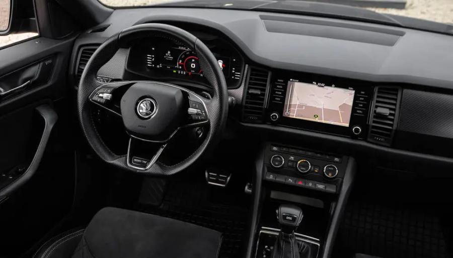 Grey Skoda Kodiaq 2021 in Jelgava, with an engine capacity of 1.50 L and mileage of 188 thousand km for 21900 €, photo 10 on AUTOMOTO.COM.LV