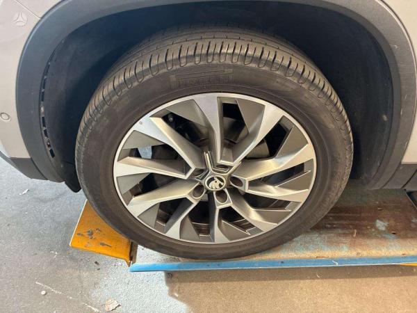 Pelēks Skoda Kodiaq 2021 Kauņa, ar dzinēja tilpumu 1.97 L un nobraukumu 187 tūkst. km par 21300 €, foto 6 vietnē AUTOMOTO.COM.LV