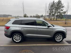 Серый Шкода Kodiaq 2021 в Рига, объемом двигателя 2.00 л и пробегом 137 тыс. км за 22000 €, фото 5 на AUTOMOTO.COM.LV