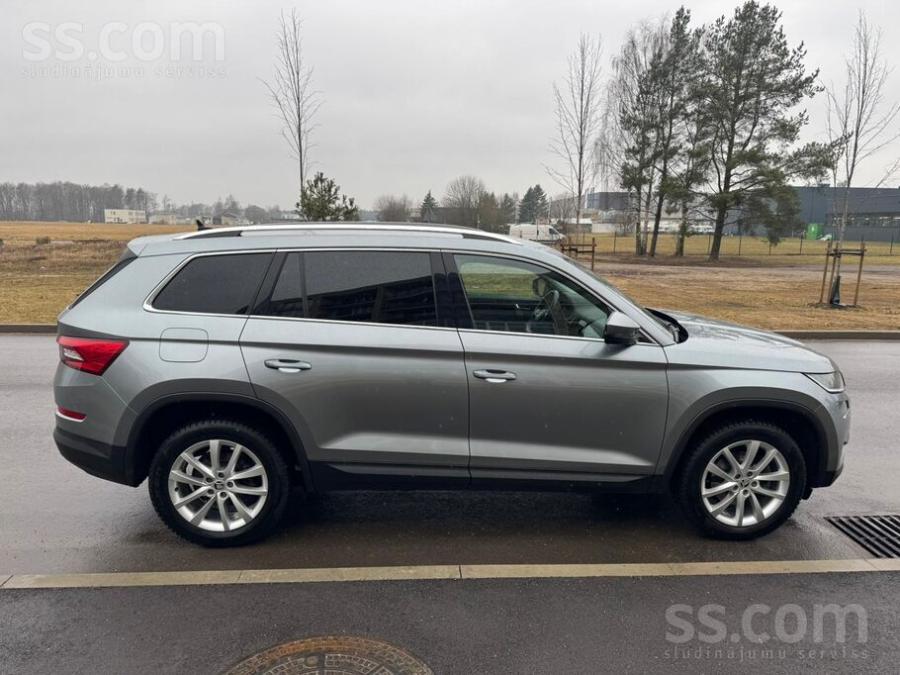 Серый Шкода Kodiaq 2021 в Рига, объемом двигателя 2.00 л и пробегом 137 тыс. км за 22000 €, фото 5 на AUTOMOTO.COM.LV