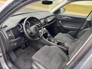 Серый Шкода Kodiaq 2021 в Рига, объемом двигателя 2.00 л и пробегом 137 тыс. км за 22000 €, фото 6 на AUTOMOTO.COM.LV