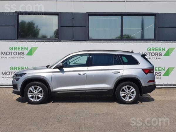 Grey Skoda Kodiaq 2021 in Riga, with an engine capacity of 2.00 L and mileage of 201 thousand km for 20900 €, photo 3 on AUTOMOTO.COM.LV