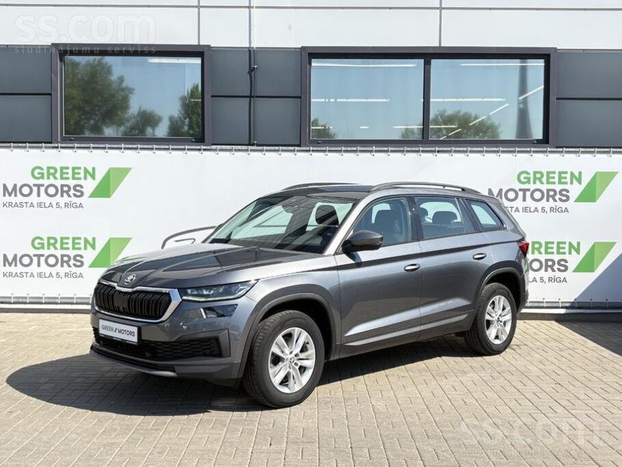 Grey Skoda Kodiaq 2021 in Riga, with an engine capacity of 1.50 L and mileage of 65 thousand km for 21500 €, photo 1 on AUTOMOTO.COM.LV