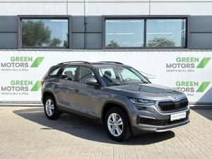 Grey Skoda Kodiaq 2021 in Riga, with an engine capacity of 1.50 L and mileage of 65 thousand km for 21500 €, photo 3 on AUTOMOTO.COM.LV