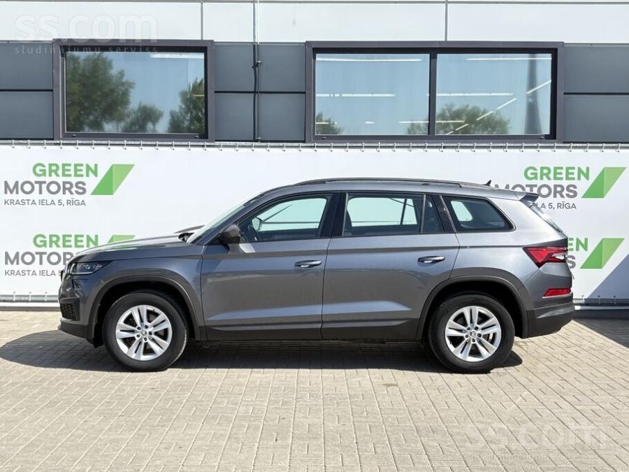 Grey Skoda Kodiaq 2021 in Riga, with an engine capacity of 1.50 L and mileage of 65 thousand km for 21500 €, photo 7 on AUTOMOTO.COM.LV